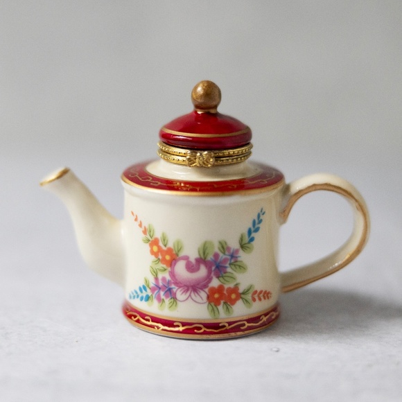 Unmarked | Accents | Ceramic Floral Teapot Trinket Box With Clasp Red ...